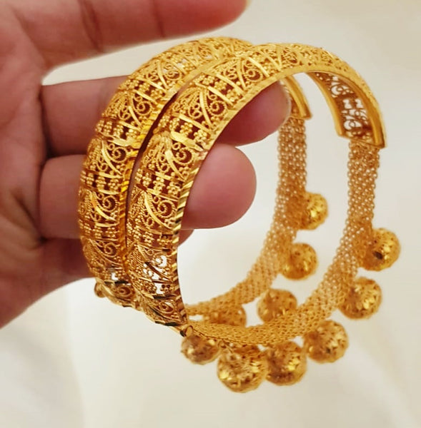 Timeless Charm Gold Colored Fashion Karay/Bangles – Asianest